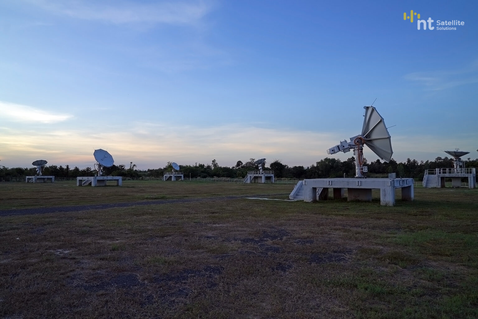 NT ต้อนรับคณะอนุกรรมการด้านกิจการดาวเทียม สำนักงาน กสทช. เข้าเยี่ยมชมสถานีดาวเทียมสิรินธร จ. ...